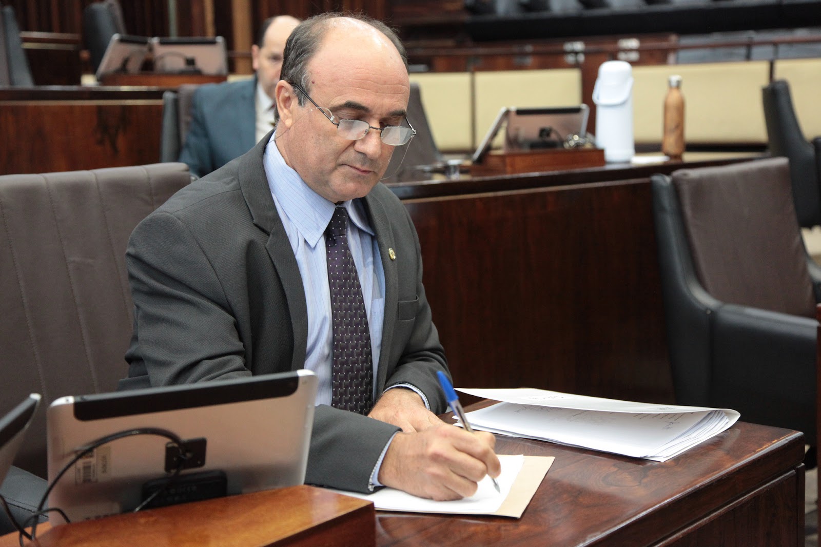 São Lourenço do Sul EM FOCO: Zé Nunes coleta assinatura para reativar ...