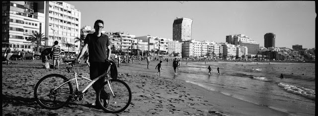 Elio Quiroga - Textos: Retratos de Óscar Fernández Orengo