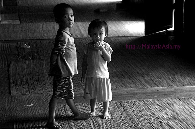 Sarawak Longhouse Pictures in B&W - Malaysia Asia