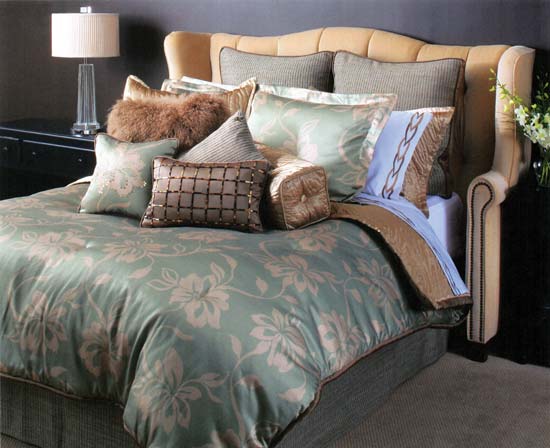 LADY'S ENGLISH: Candice Olson of Divine Design