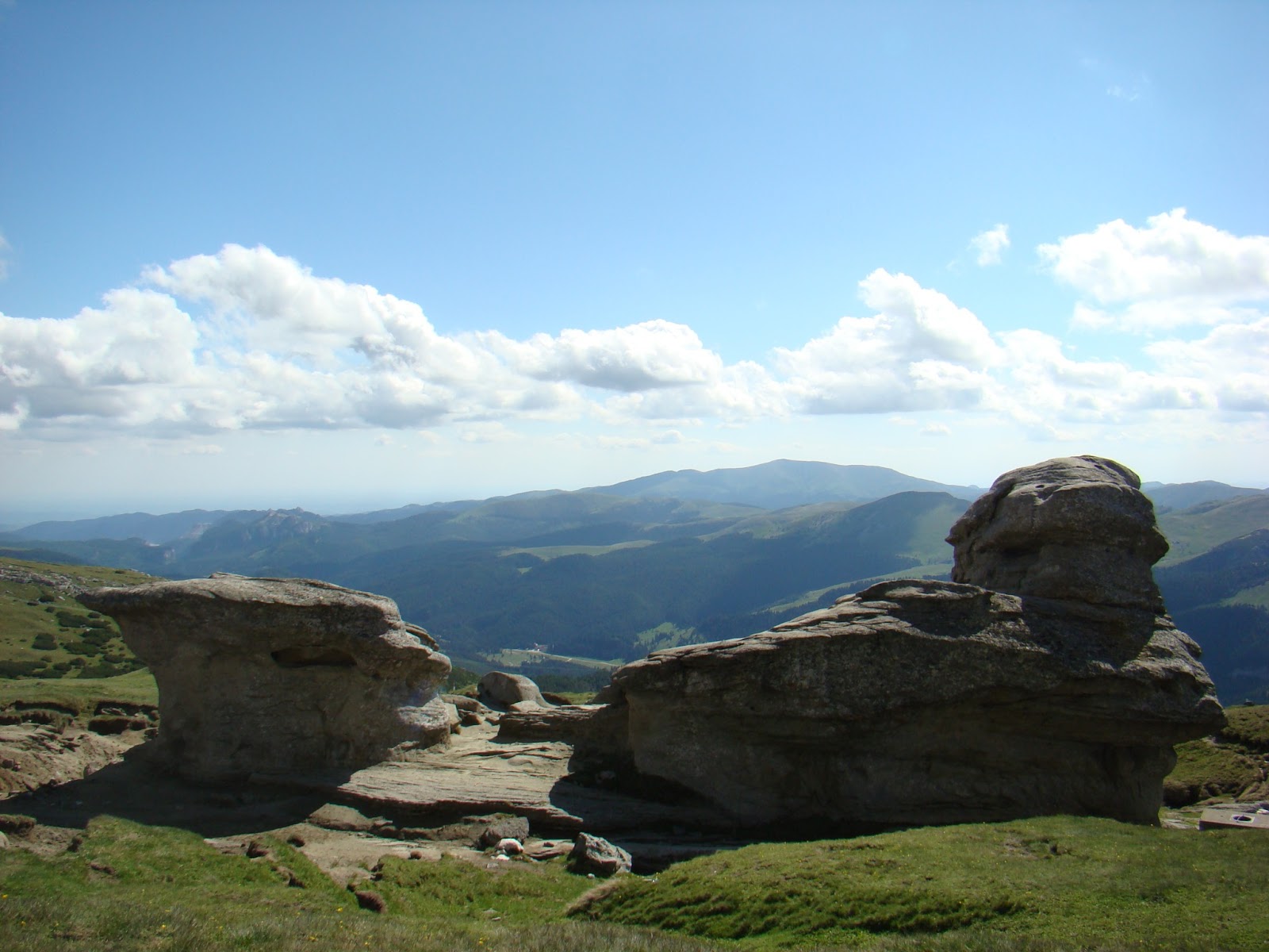 Haihui prin Lume : Muntii Bucegi-Sfinxul-2216m