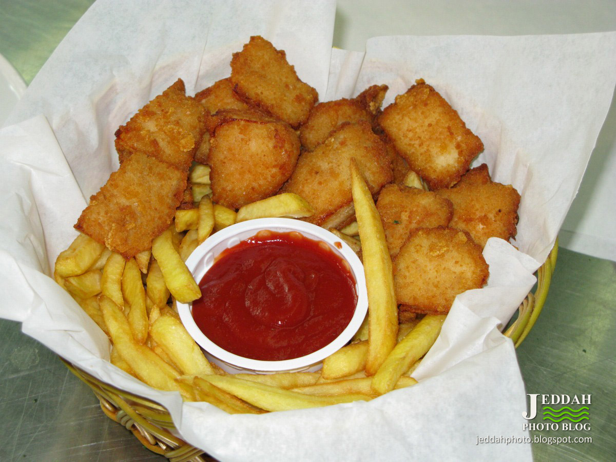 Jeddah Photo Blog: Fish Nuggets with French Fries