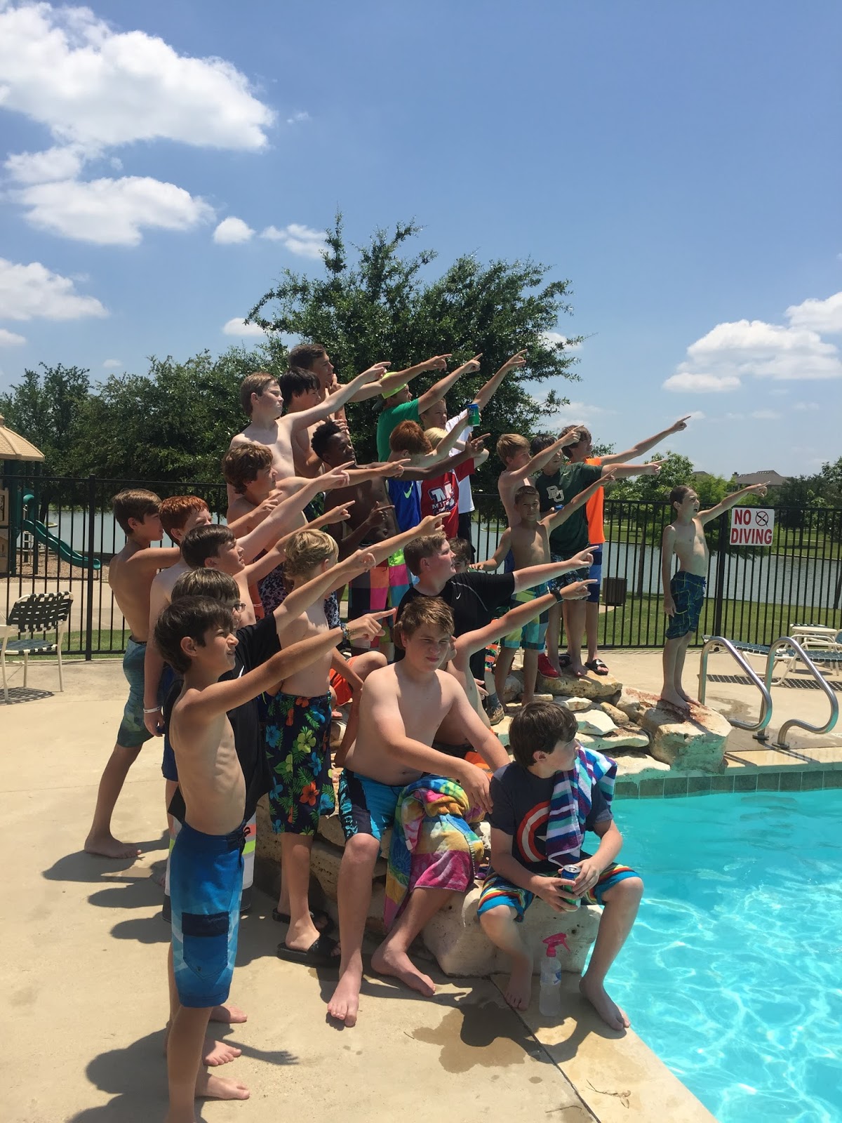 Trendy Mindy and Her Loves...: 6th Grade Boys Pool Party!