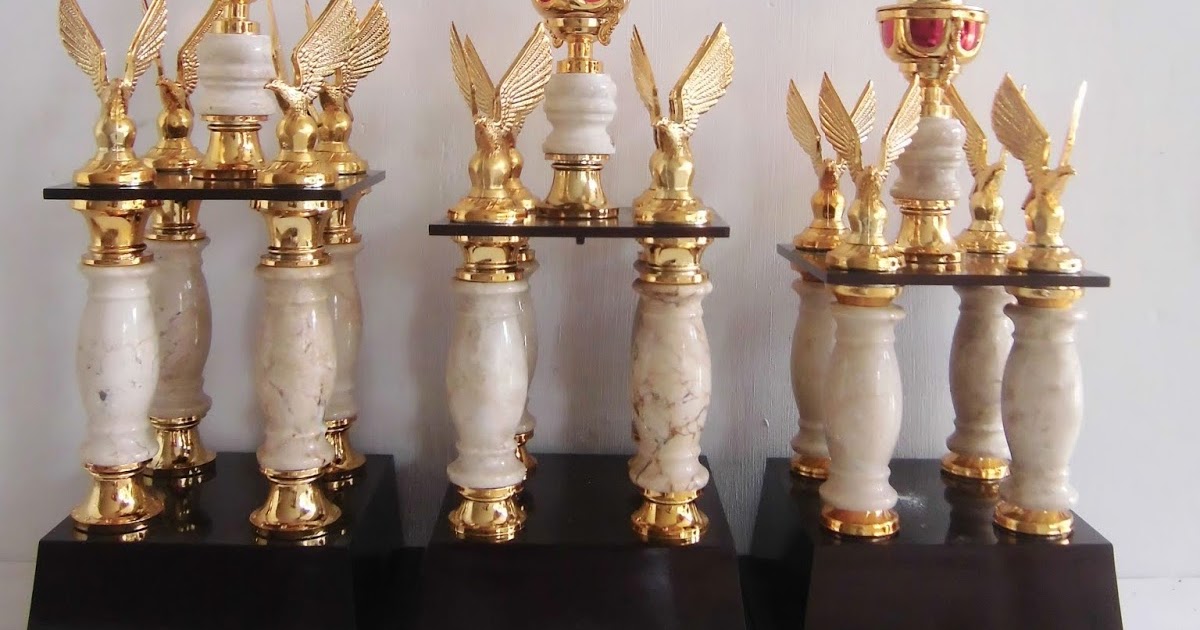 Gambar Trophy Kaki 4, Trophy Kaki 4 Marmer, Harga Trophy 4 Kaki 1 Set
