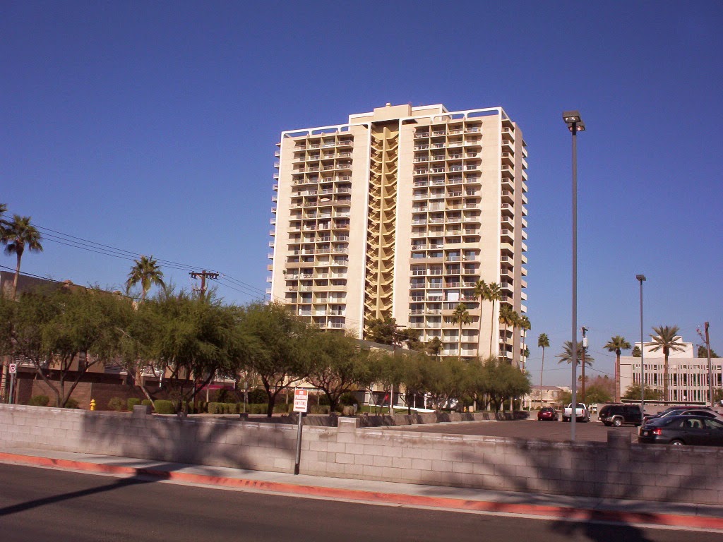 The Scottsdale Real Estate Guy: Retro-Contemporary High Rise Condo in ...