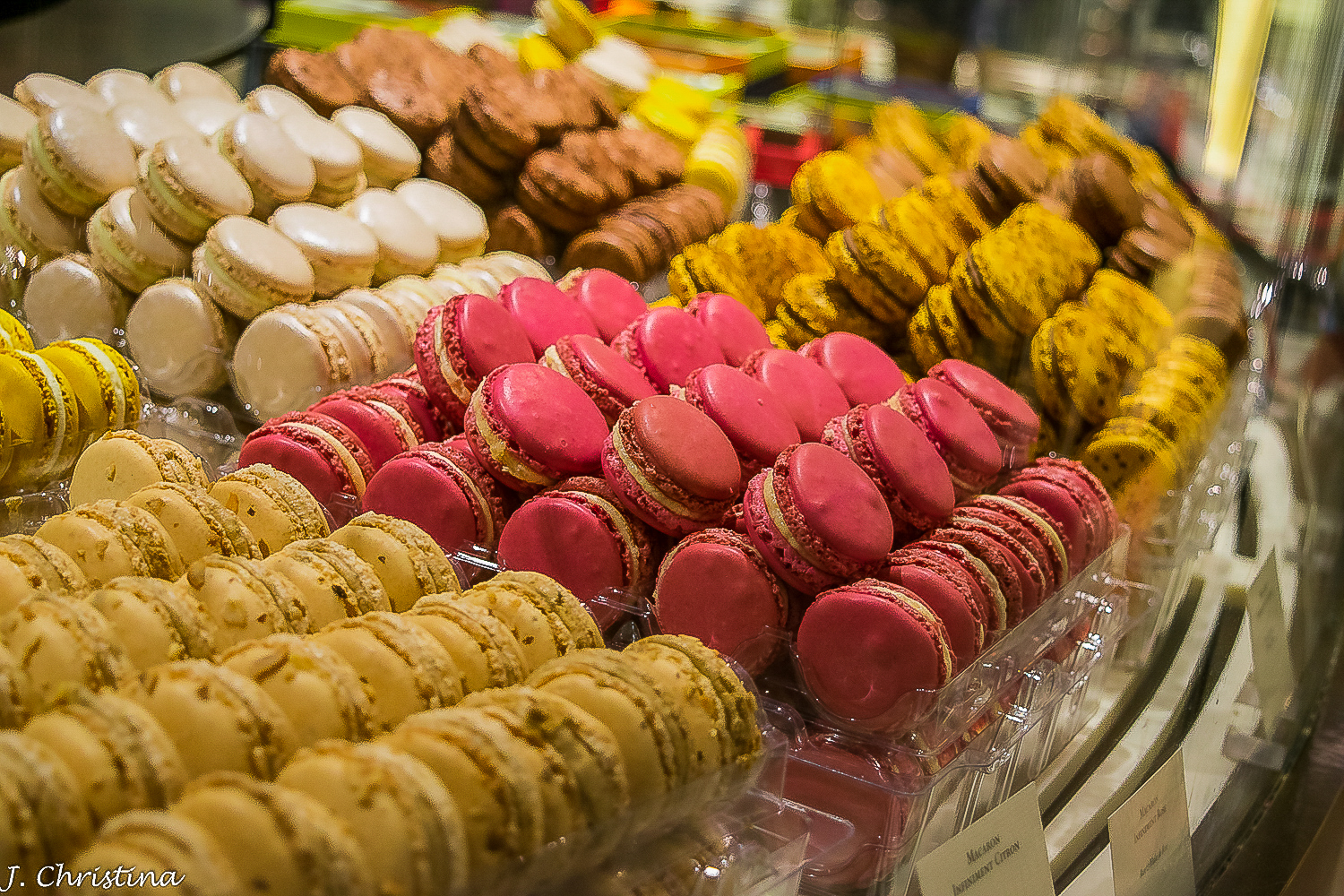 Scribbles and Smiles by J Christina: Jour du Macaron in Paris ...