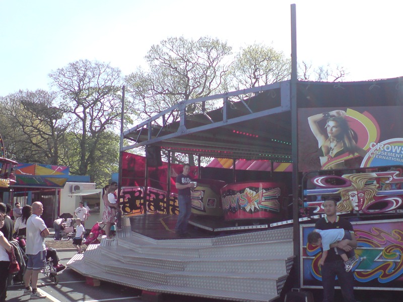 North East and Yorkshire Fun Fair Pics: 2011 Waltzer Photos