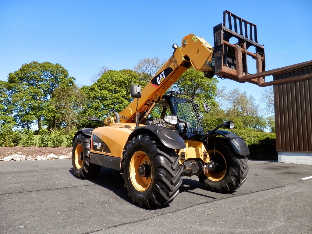 Incarcator telescopic Agricultura Caterpillar TH220 SECOND