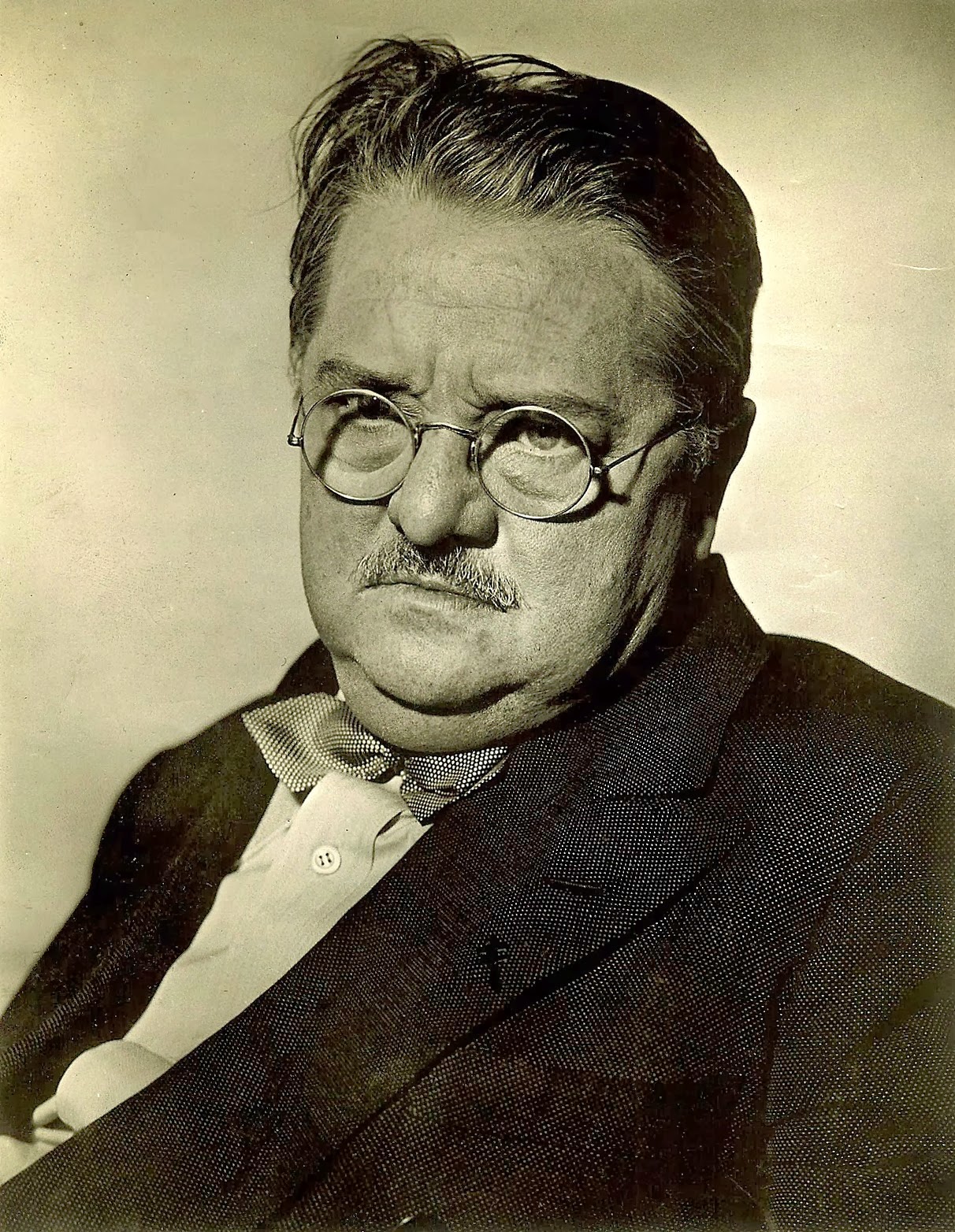 Bespectacled Birthdays: Alexander Humphreys Woollcott, c.1940