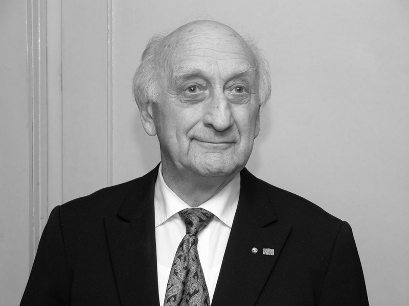 Efemerides de Tecnologia: 10 de junio (1924) nace Friedrich Bauer ...