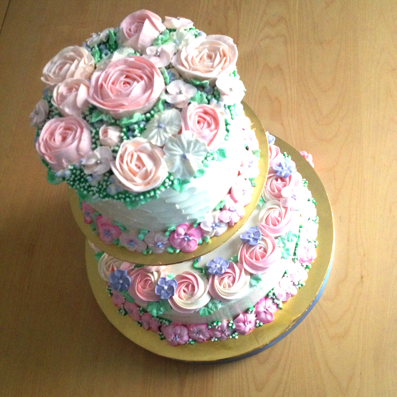 Rozmitten: Kek Kawin 2 Tingkat