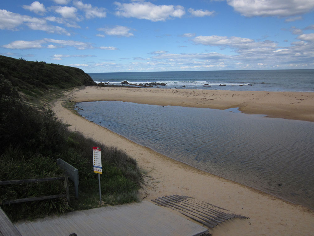 Bongbong's Adventures in Oz: saltwater beach