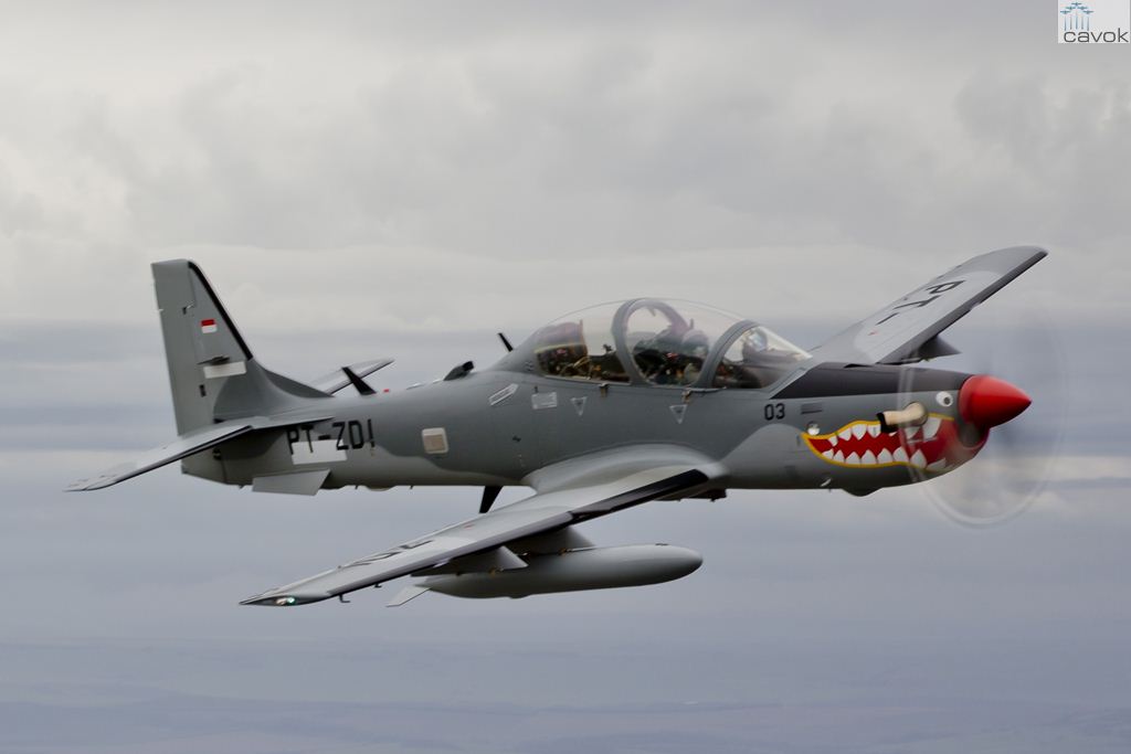 DEFENSE STUDIES: Philippine Interested in Super Tucano in LAAD 2013