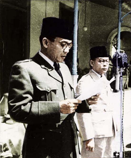 sejarah kita: Soekarno-Hatta Diberi Gelar Pahlawan Nasional sejarah kita: Soekarno-Hatta Diberi Gelar Pahlawan Nasional