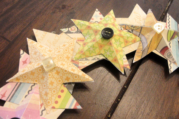 Far Beyond Designs: Star Wreath Tutorial