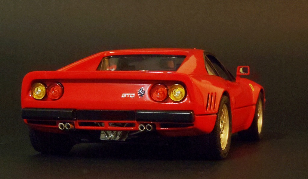 JPN Car Modeler in Sydney: Ferrari 288GTO 1/24 (My Completed project #1)