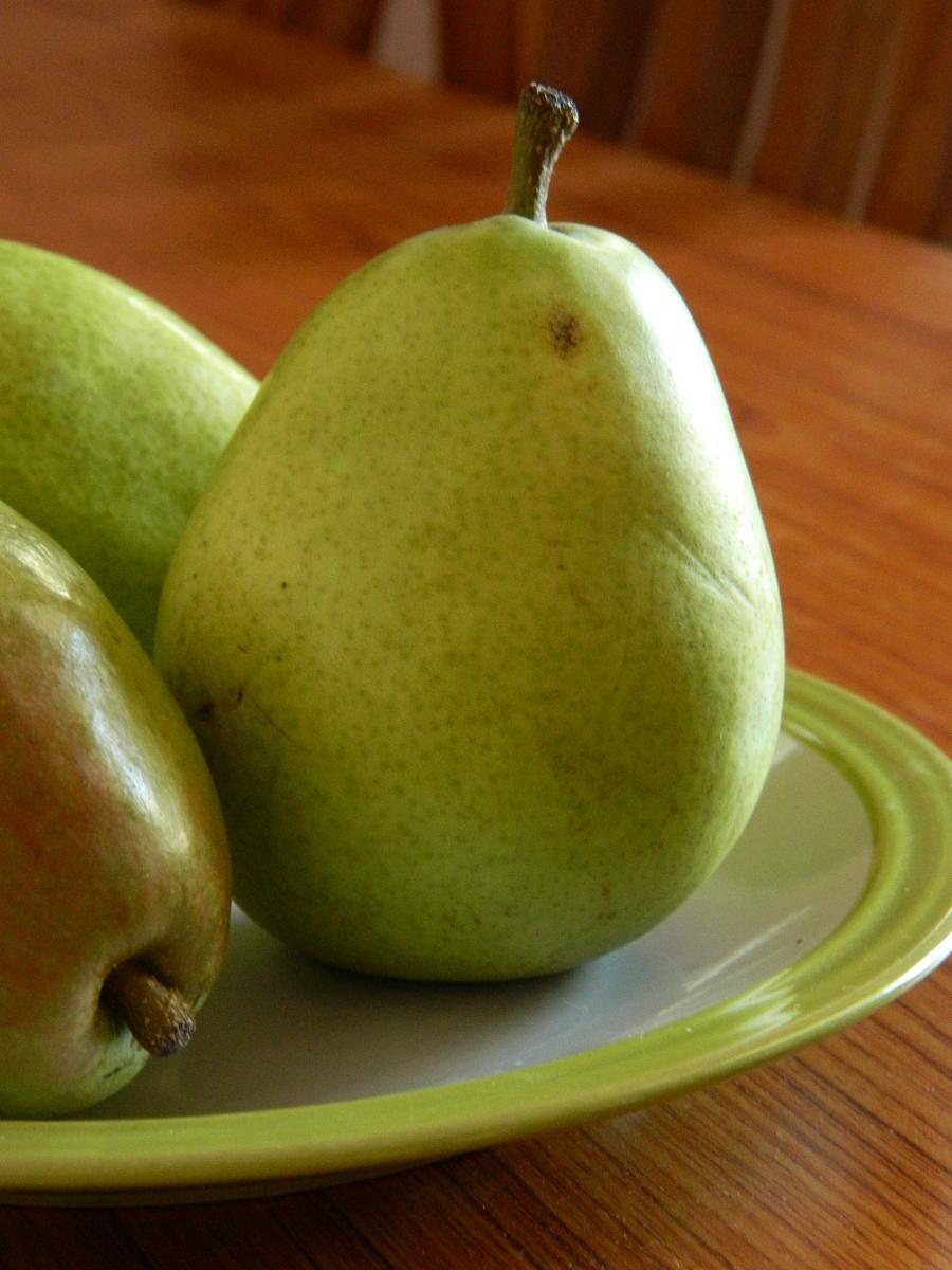 Pear and Cardamom Milkshake Recipe - Blend with Spices