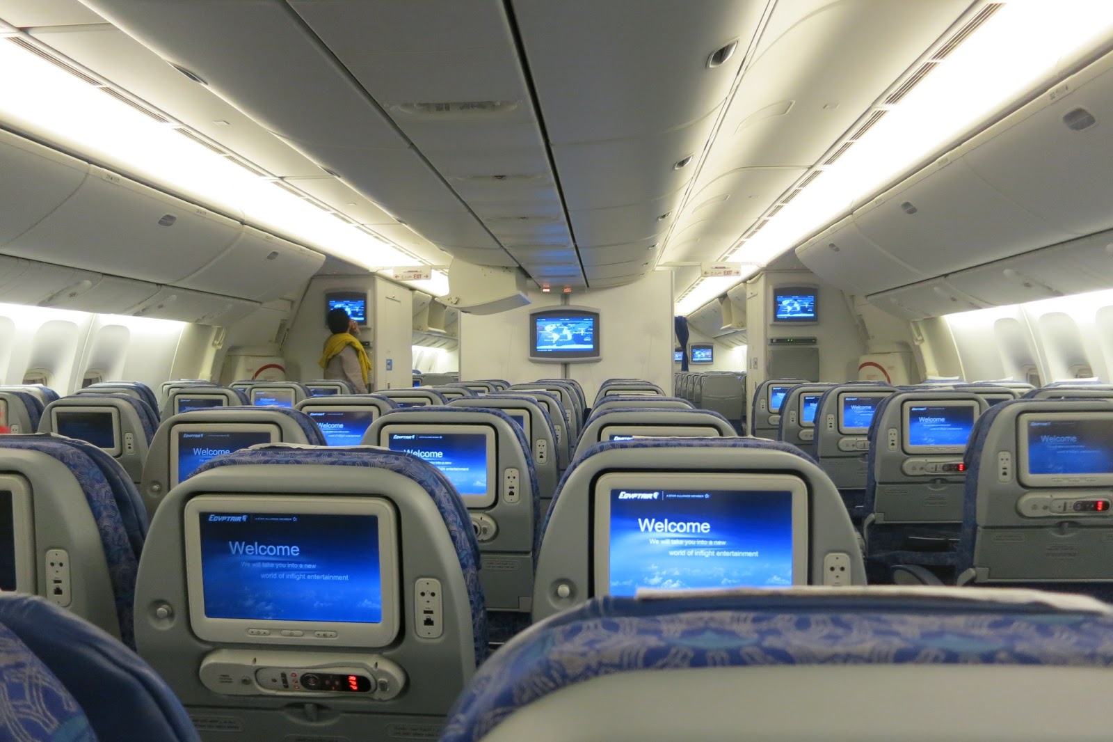 Charles Ryan's Flying Adventure: My Egypt Air Boeing 777-300ER ...