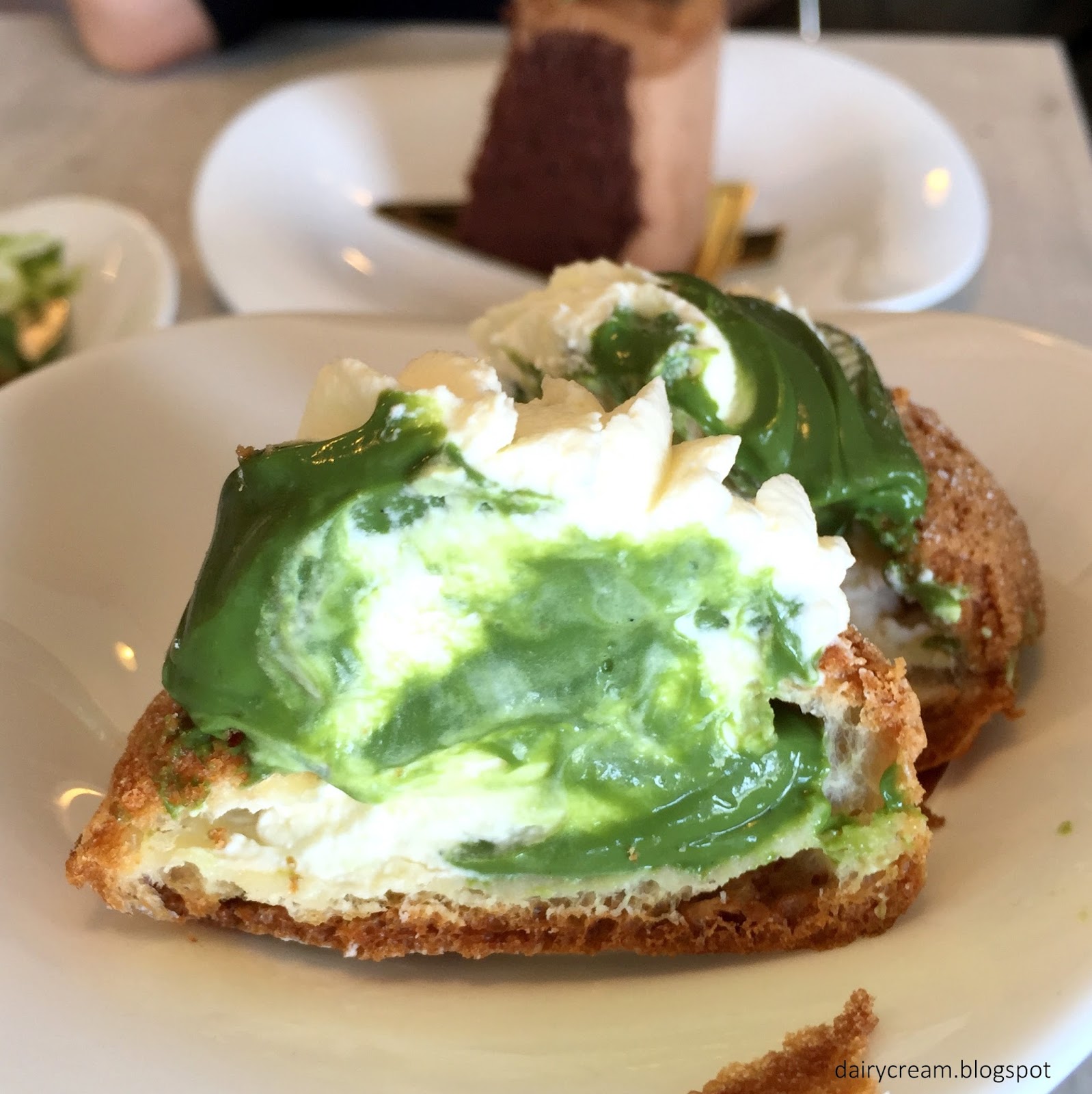Dulcet & Studio : Back for the Ultimate $2.50 Giant Cream Puff
