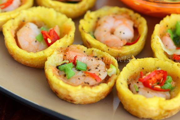 My Kitchen Snippets: Banh Khot/Vietnamese Mini Savory Pancakes