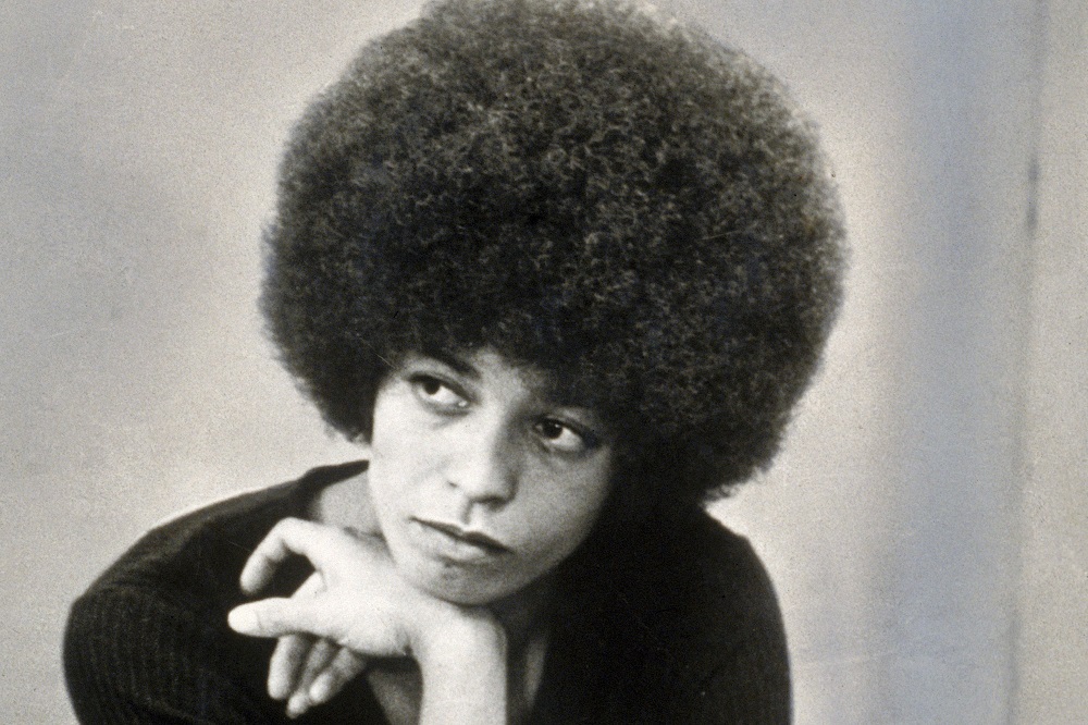 Sociology Club : Angela Davis on racism, prison, and the women’s suffrage