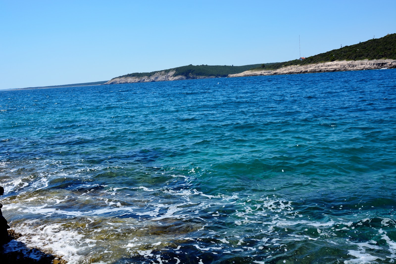 UTAZGATOK: HORVÁTORSZÁG: Kavran tengerpart