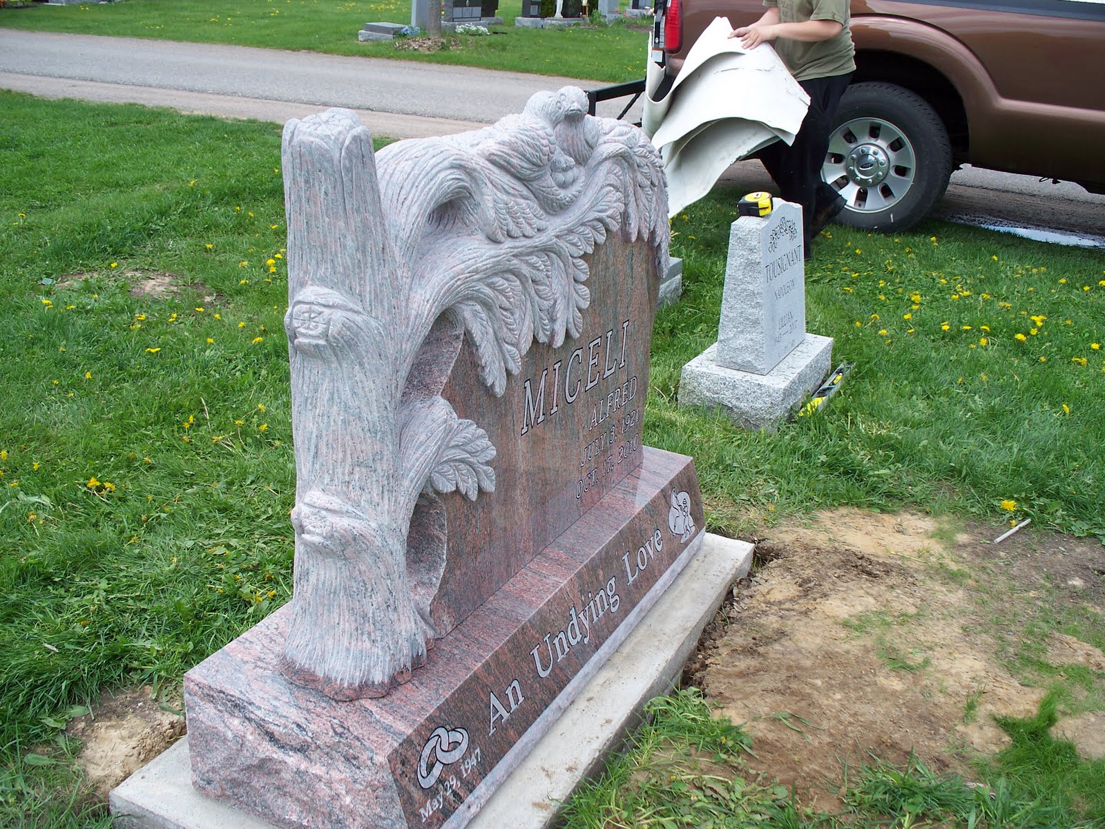 From Nature to Home : Headstones, Upright Monuments ( Installed 2011)