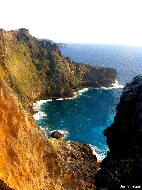 Smart Backpacker: Rapang Cliff Trek, Itbayat Island, Batanes