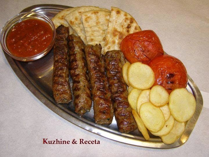 Kuzhine - Receta: Qofte me mish vici dhe deleje