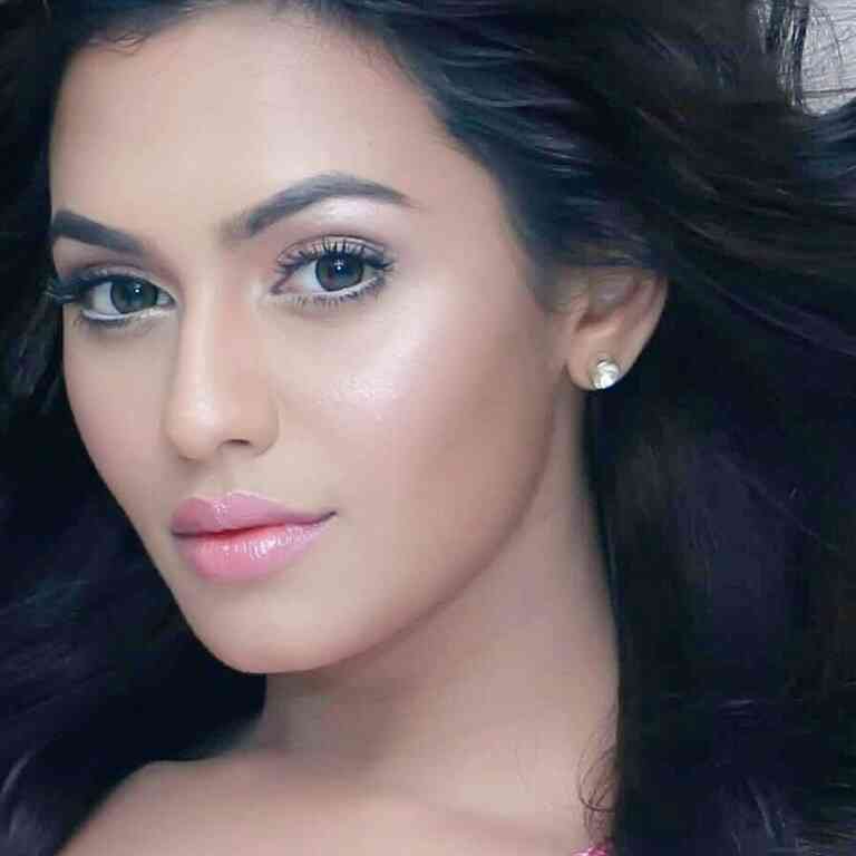 Celebrity Biography Books : Nusrat Faria Biography | BD Model Nusrat ...