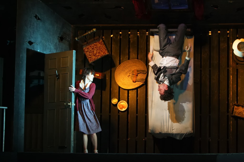 JAMES KARAS - REVIEWS AND VIEWS: METAMORPHOSIS – REVIEW OF VESTURPORT ...