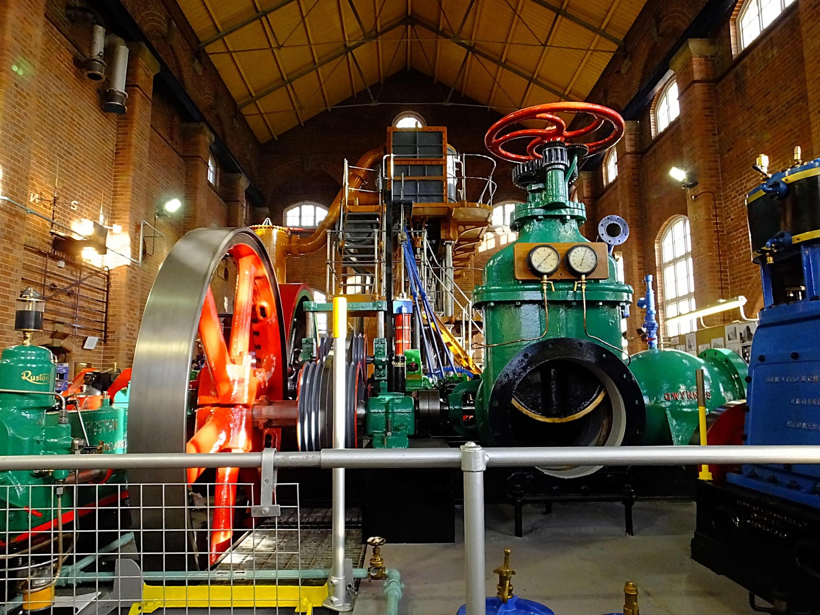 My Photos: Brede Steam Giants,Bunker and St Georges Church.Saturday 4th ...