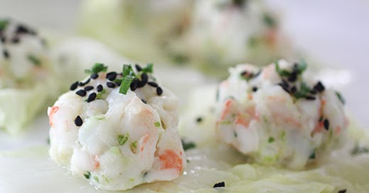 lisa is cooking: Thai-Style Shrimp Balls with Napa Cabbage