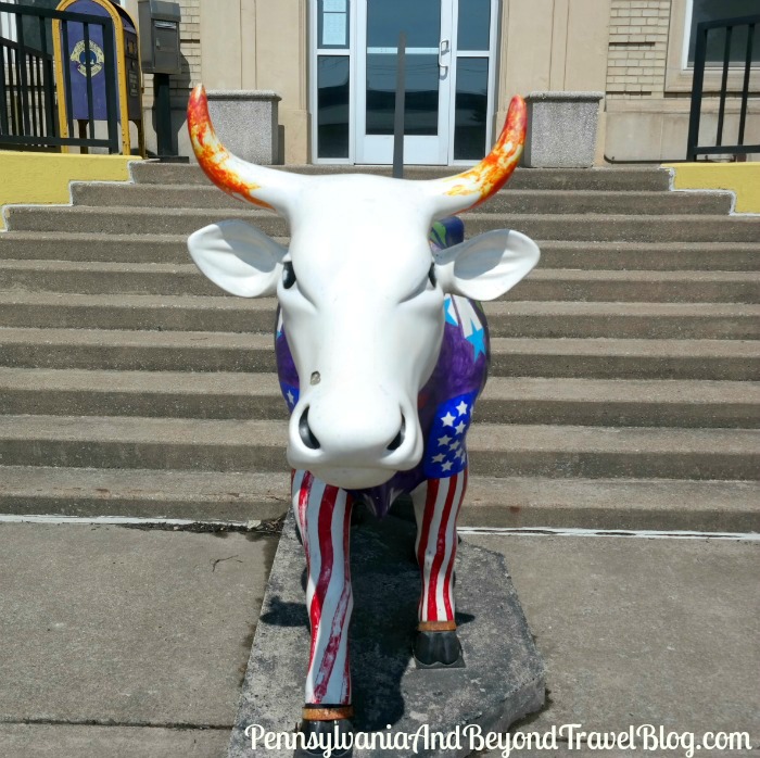 Pennsylvania & Beyond Travel Blog: Space Cow Artistic Cow Parade Statue ...
