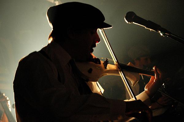 The French Band Caravan Palace revives Jazz