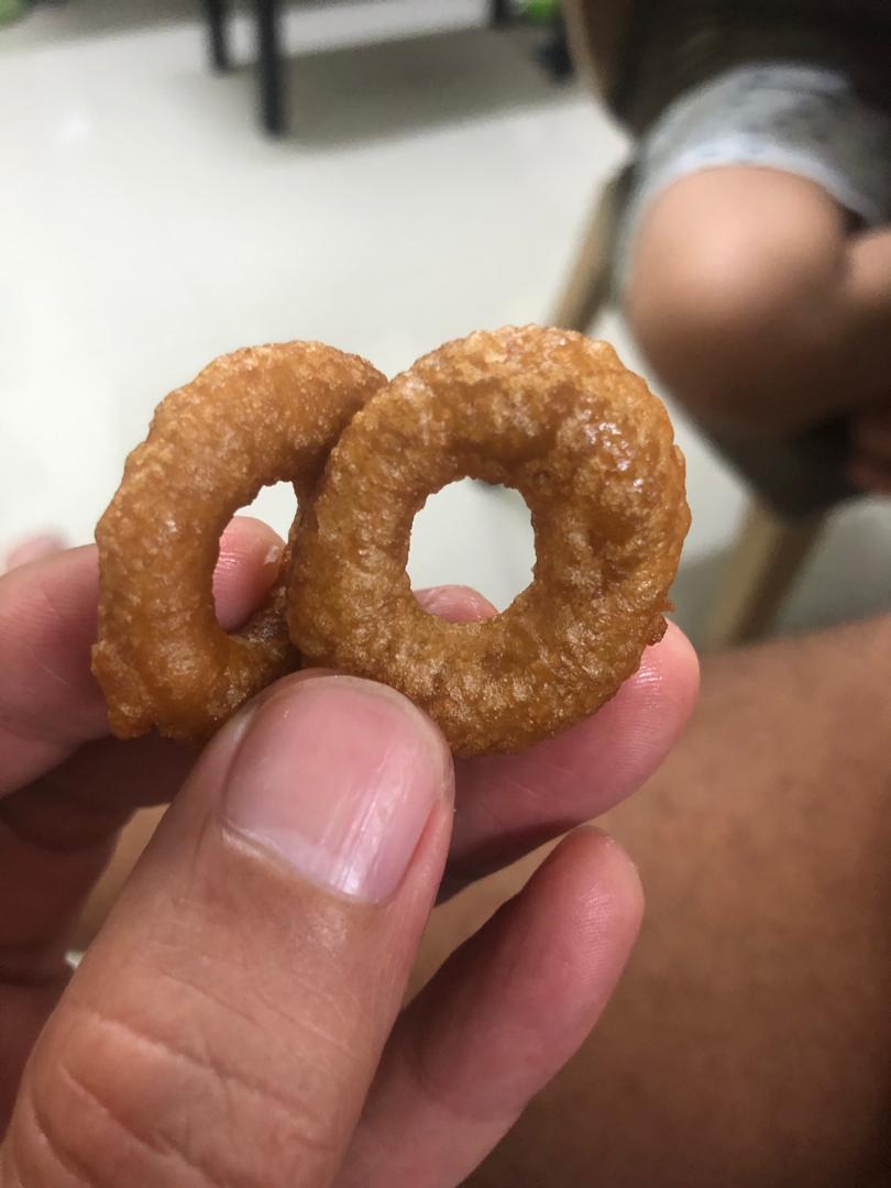 The Antics of Husin Lempoyang: Telinga keling bukan kayu, tapi kueh