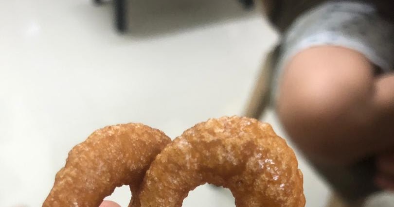 The Antics of Husin Lempoyang: Telinga keling bukan kayu, tapi kueh