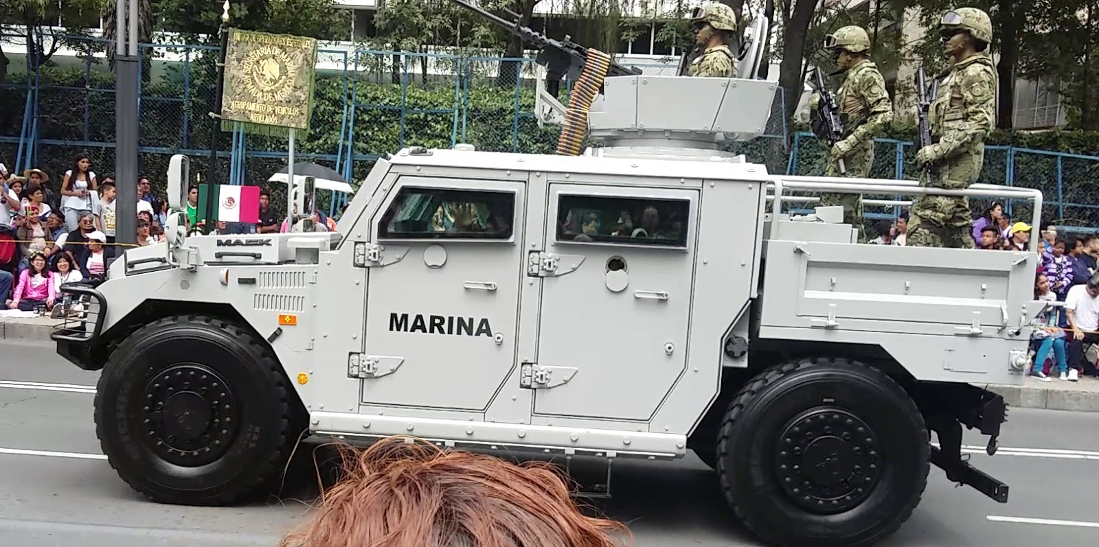 ESCANDALO67: Armada de México con el Nuevo Vehículo Mack Sherpa Desfile ...