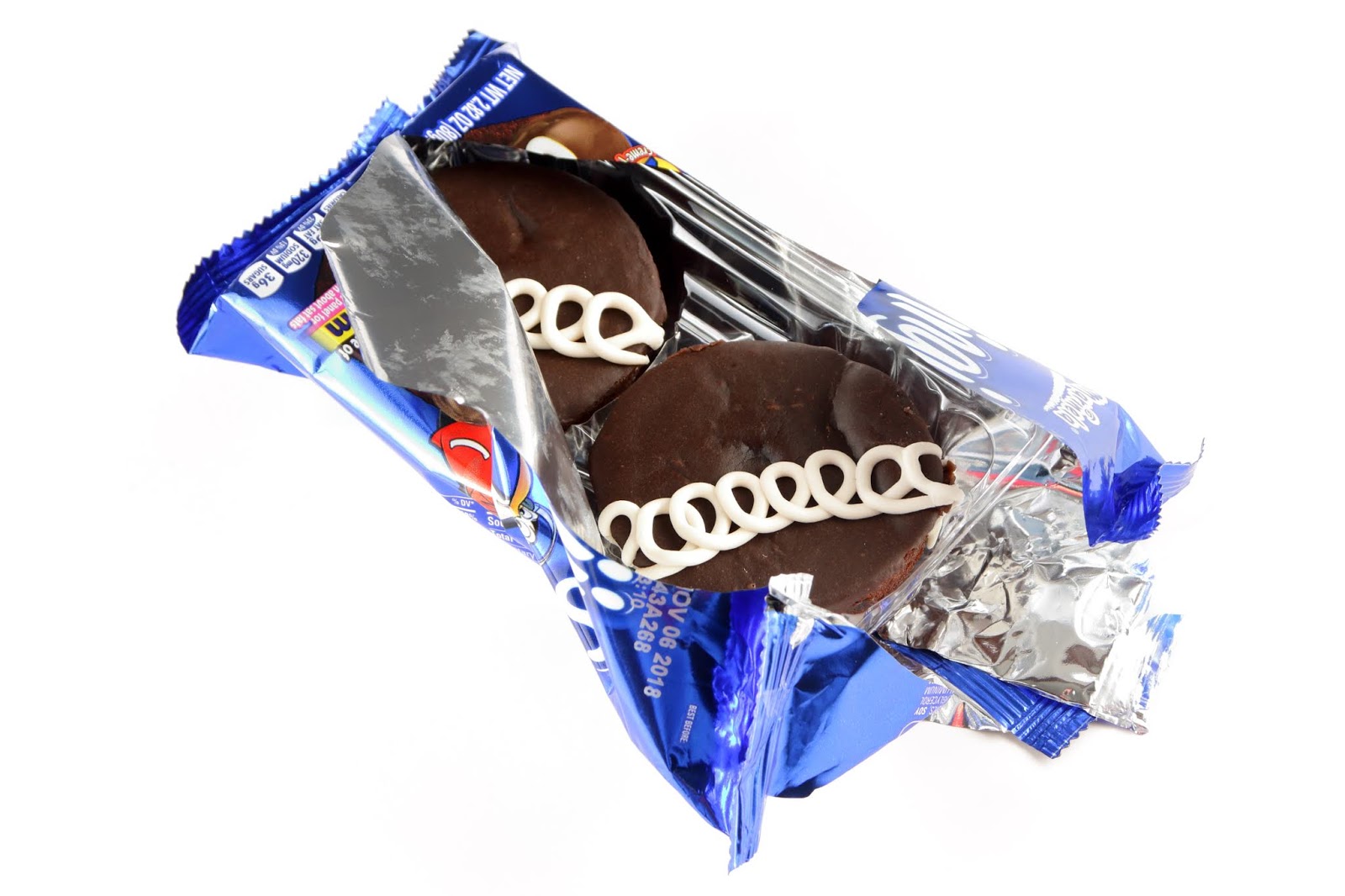 Diary of a Sweets Fiend: #52 - Marinela Pingüinos