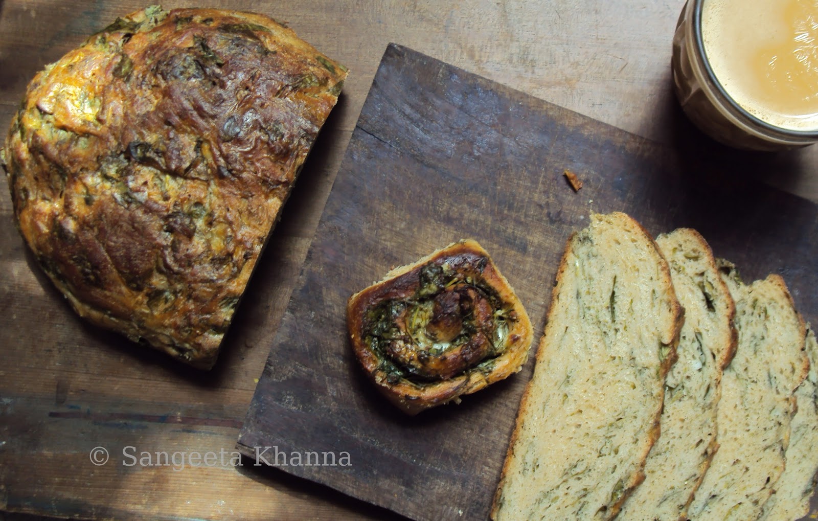 Palak paneer in a bread and some pull apart rolls | and how to make the ...