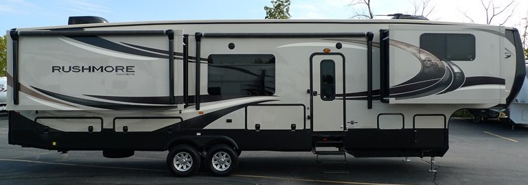 Rushmore 5th Wheels: LINCOLN