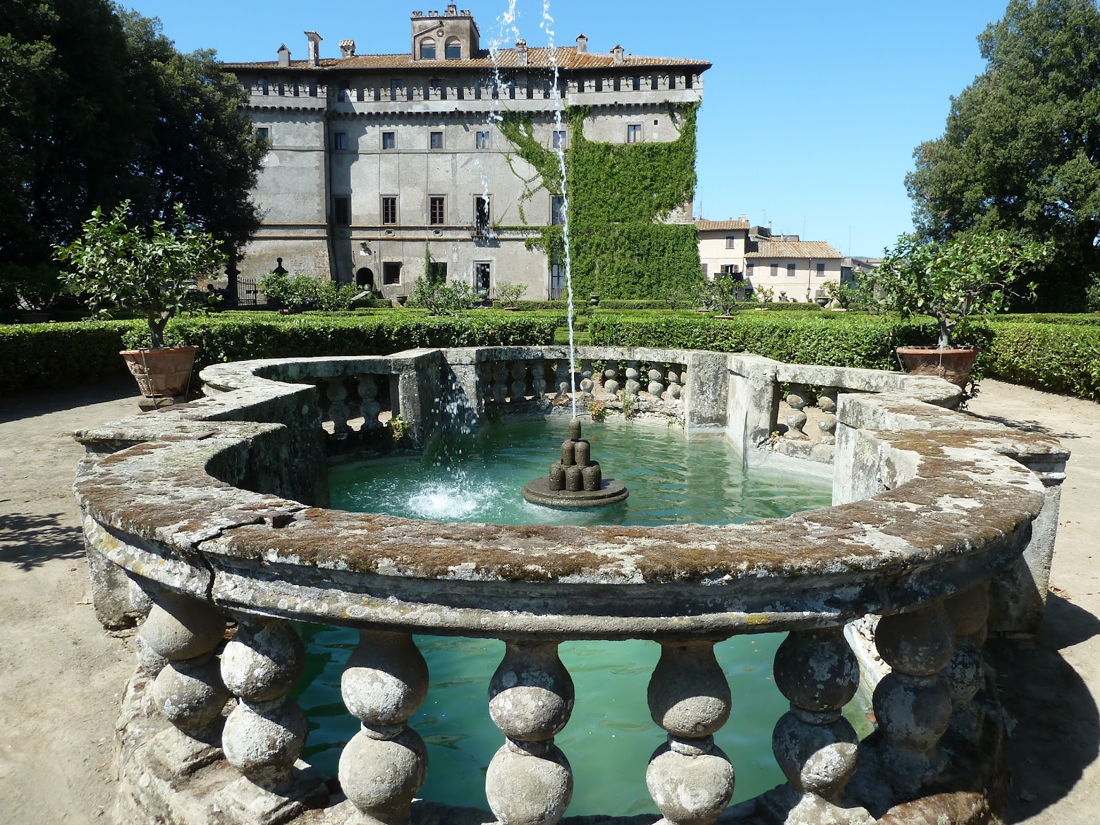 Suzette's Architecture Studies and adventure: Castello Ruspoli - The ...