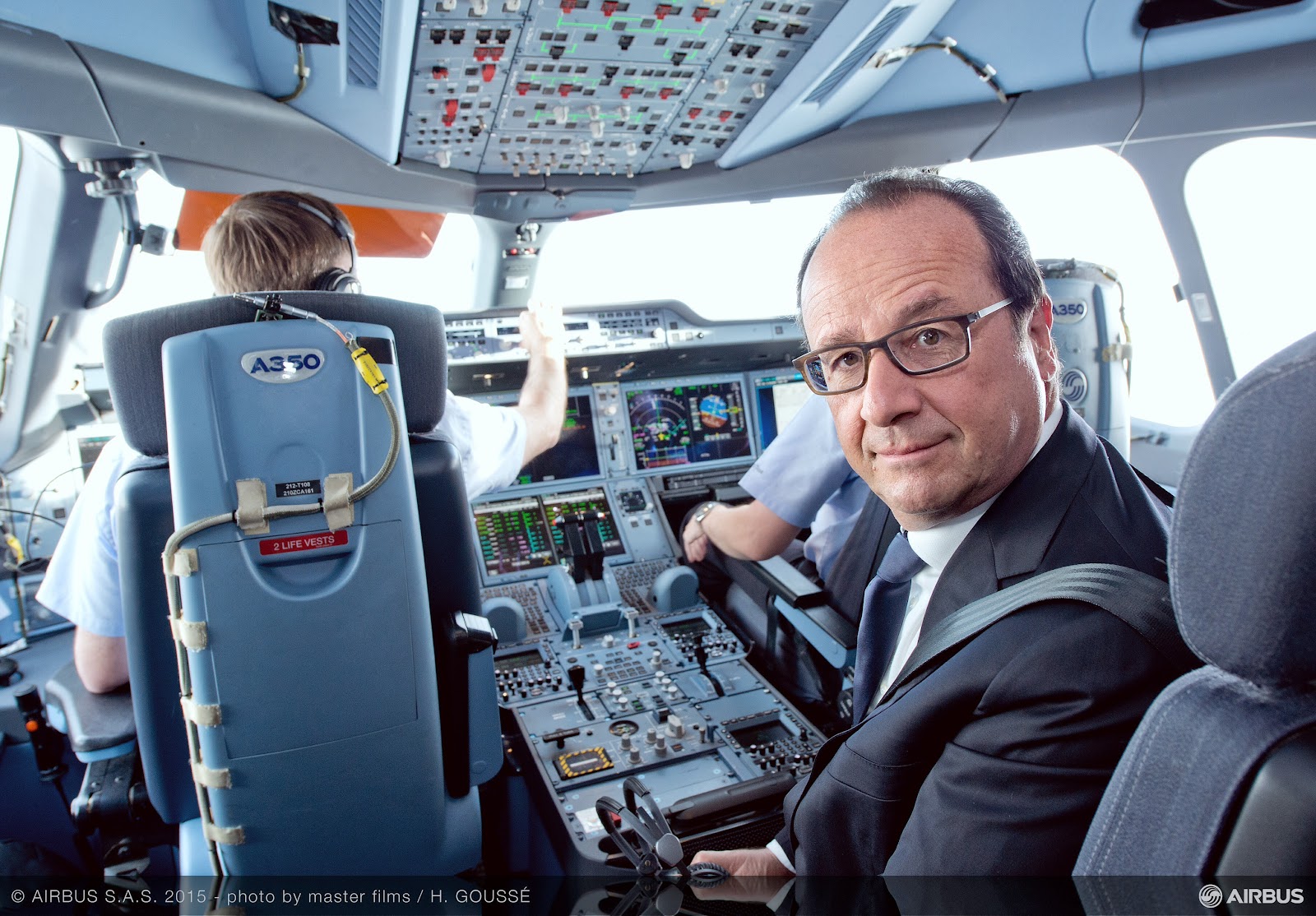 A350 XWB News: 1st day at Le Bourget; 1 order, 30 "intentions" and ...