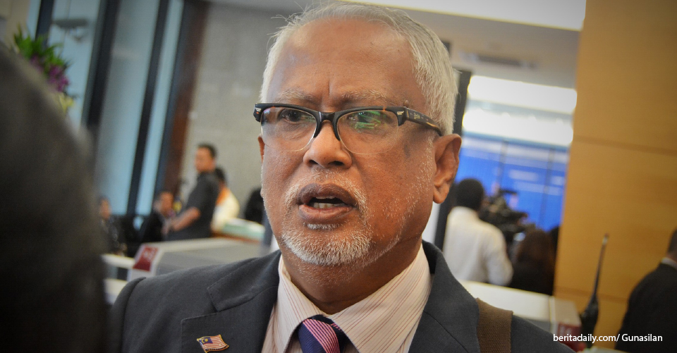 Mahfuz Omar Pertahan Parlimen Pokok Sena