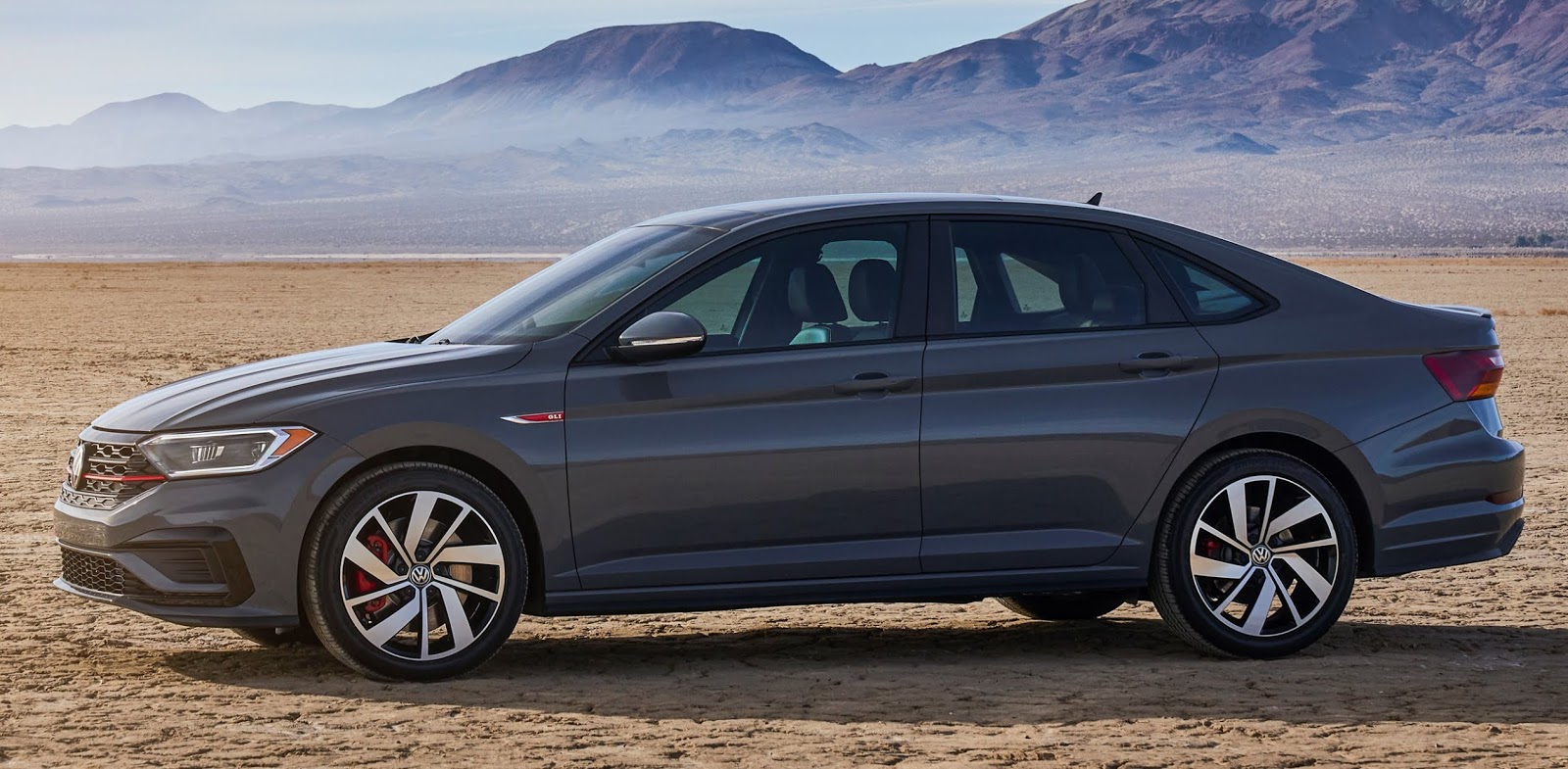 Volkswagen Jetta GLI chega aos EUA com motor de Golf GTI