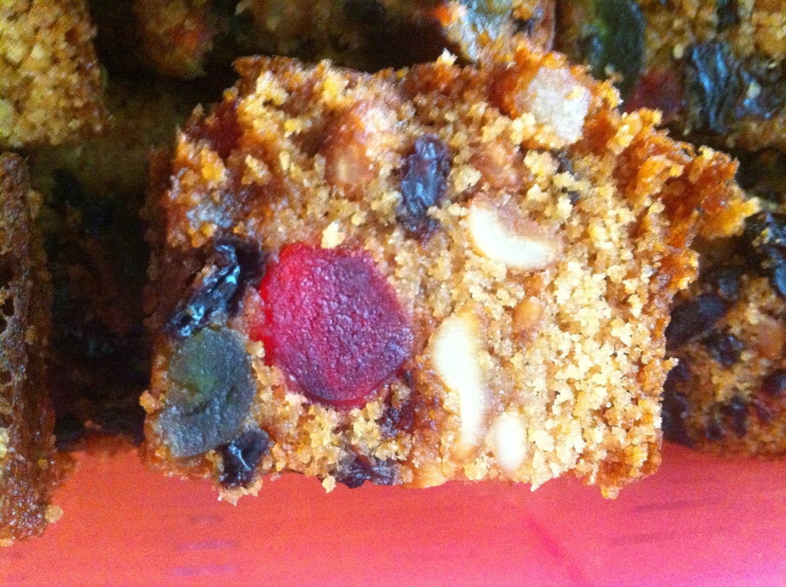 Mama Bear's Kitchen Magic: Sri Lankan Semolina Christmas Fruit Cake