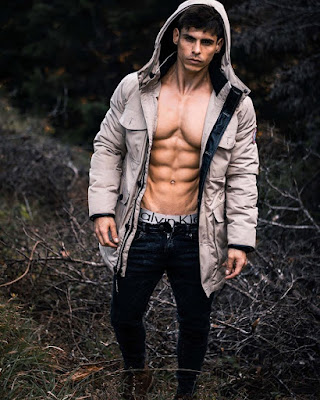 the beauty of male muscle: Max