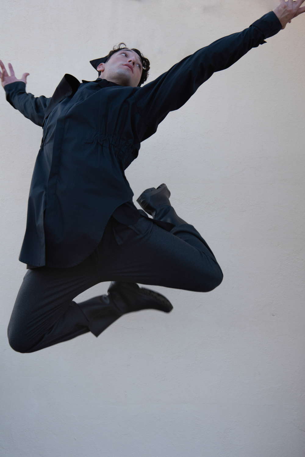 OUTSIDE: Guille Castillo by Jinyu Li