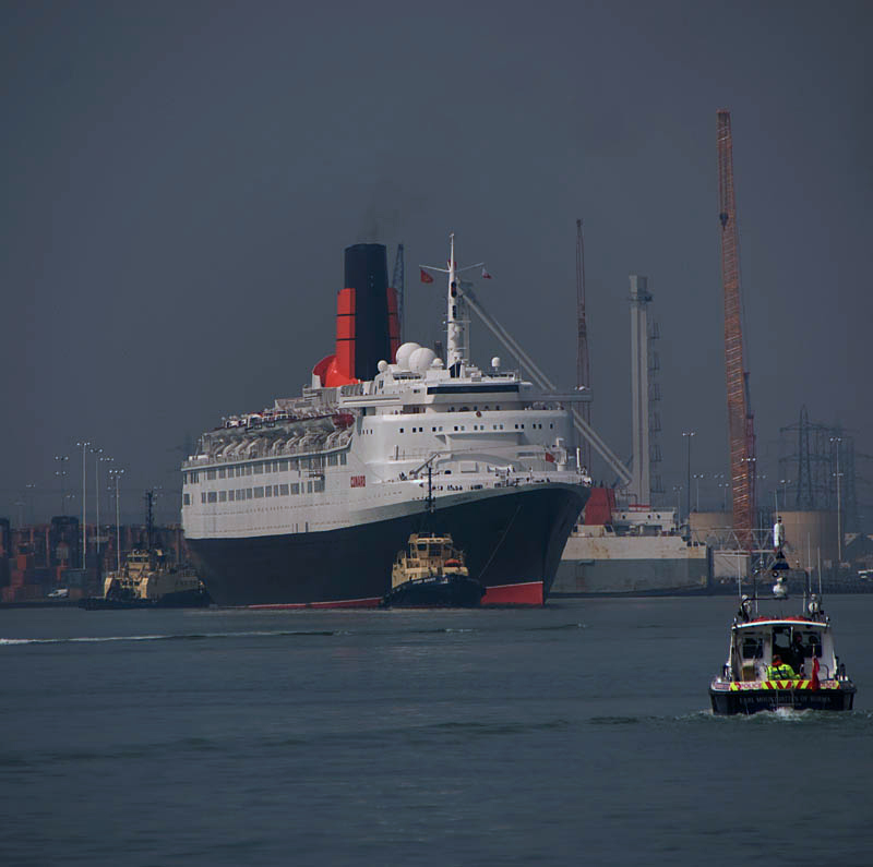 Ship-Photo: QE2