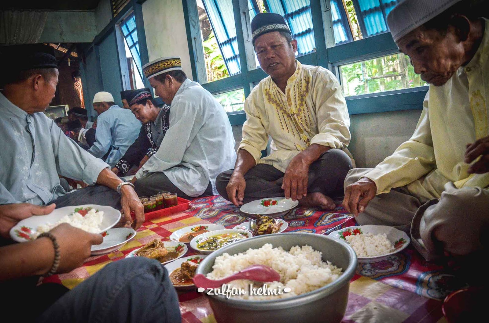 Saprahan, Eating Tradition In Sambas